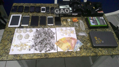 SESP - PM APREENDE DROGAS EM SÃO GABRIEL DA PALHA